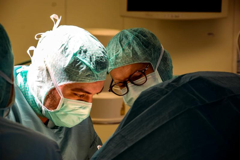 Dr Arnaud Crahay (Chirurgien Orthopédiste - Chirurgie de l'épaule et du ...