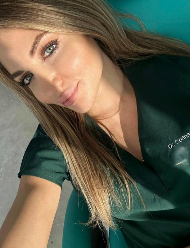 Constantin Corina (Dentiste): Prenez rendez-vous en ligne